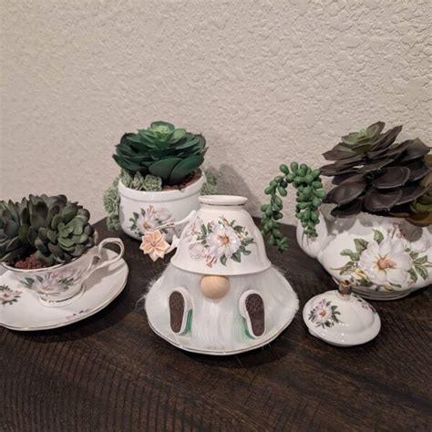 Small Girl Gnomesgirl Gnomesgnomes With Hatsgnomes With