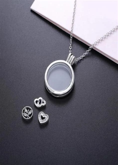 925 Sterling Silver Floating Locket Pan Necklace With Clear Cubic