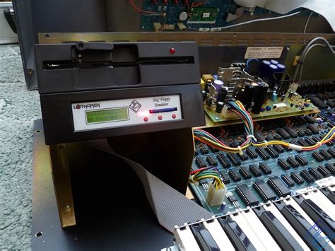 the sd hxc in the e mu emulator i and emulator ii hxc floppy drive
