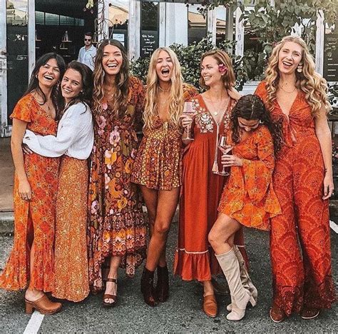 Hippie Style In The 70s Hippie Fashion 1970s Wvpox