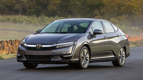 2018 Honda Clarity Phev First Drive Plugging Into The Mainstream
