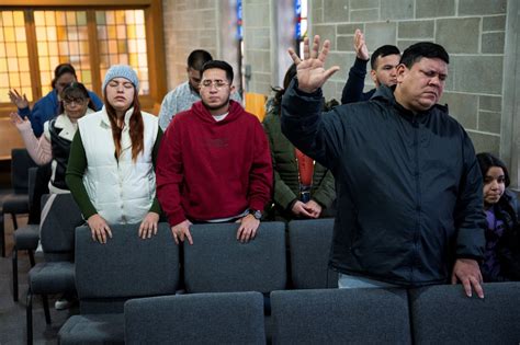 Grupos Religiosos Cristianos Y Judíos Se Unen En Una Demanda Contra Las