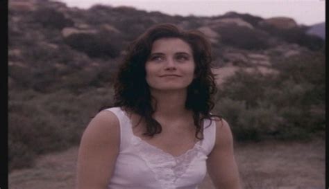 Movie Captures Bluedesert 0919 Courteney Cox Online Photo Gallery