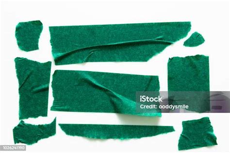 흰색 바탕에 녹색 테이프 설정 합니다 찢어진된 수평 및 다른 크기 녹색 스티커 테이프 접착제 조각 0명에 대한 스톡 사진 및 기타 이미지 Istock