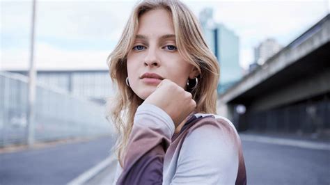 11 Things People Wouldnt Be Allowed To Do Anymore If Gen Z Was In Charge Yourtango