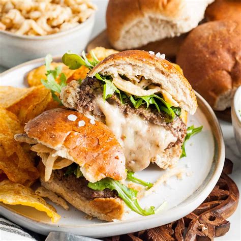 How To Cook Juicy Lucy Burgers