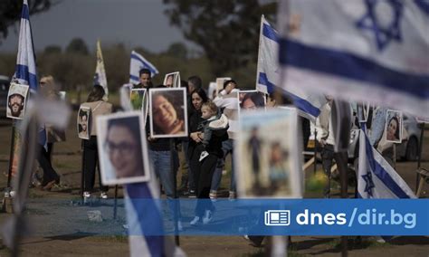 Снимки на лобното място на убитите младежи по време на фестивала Днес Dir Bg