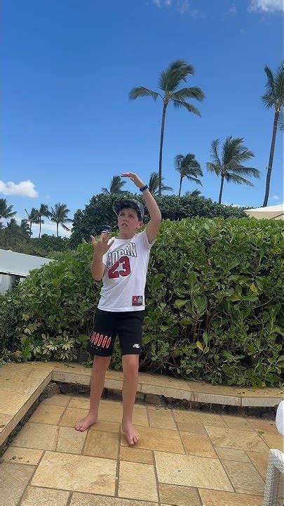 First Time Hitting The Dna In Hawaii Yoyo Yotricks Yoyos Yo Toy Yoyofactory Trick