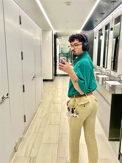 The Boob Criminal On Twitter RT RlCKYRAGE Lois Griffin