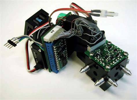 1 Conro Self Reconfigurable Robot 19 2000 C 2001 Ieee
