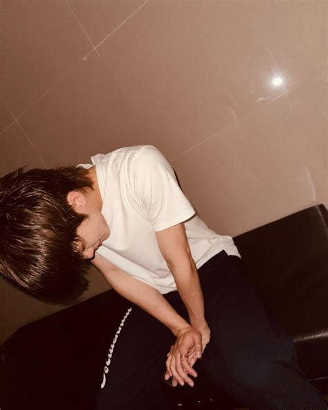 230501 Mark And Renjun Instagram And Twitter Updates With Jaemin And Jisung The Dream Show 2 In