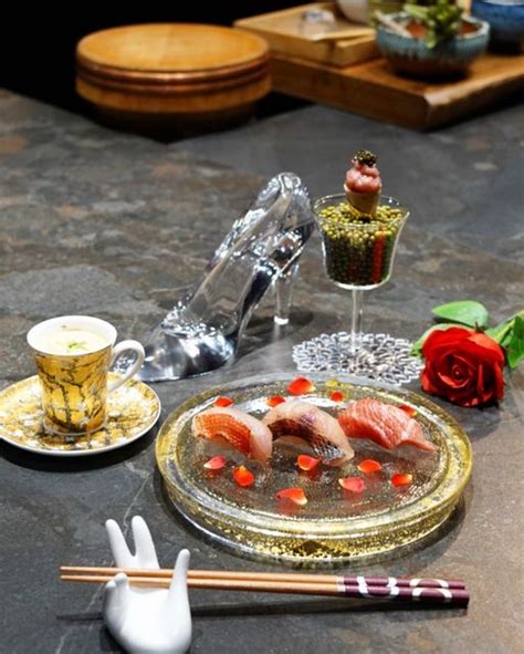 【💖情人節限定 一個盛宴，兩種美食體驗 🦞】 今個情人節， Decree By T 令 Tst