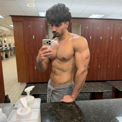 Arian Arianfzn Posts X