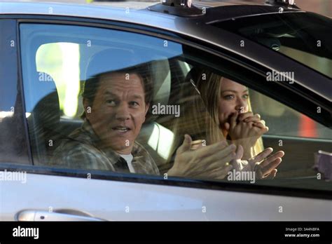 Oct 5 2014 New York New York U S Mark Wahlberg And Amanda Seyfried Filming Scenes For