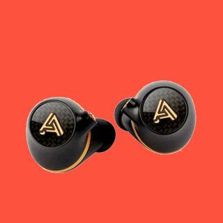 The Best Wireless Gaming Earbuds In These Are The Buds I D Allow To Whisper Sweet Nothings