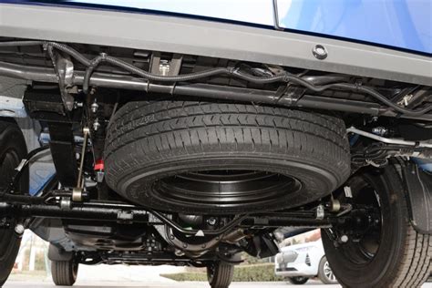 【依维柯欧胜超瑞系列 3 0t 自动短轴低顶侧拉门 5 9座备胎图片 汽车图片大全】 易车