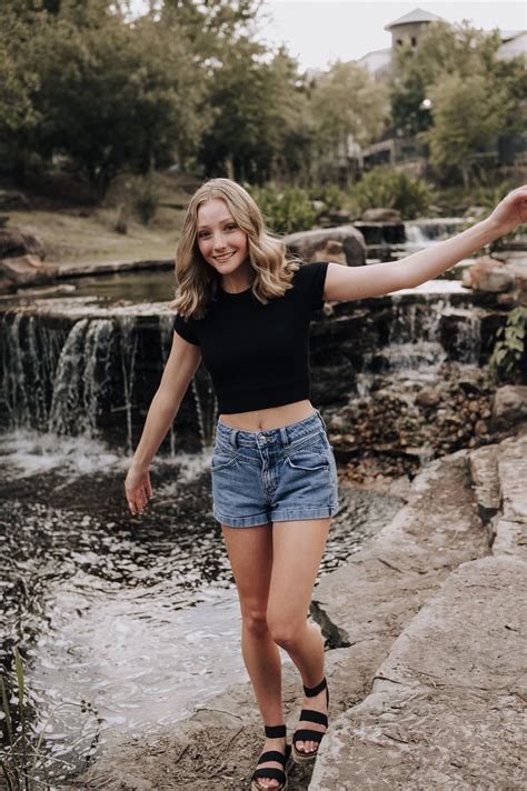 Alyssa Tomball High School Senior