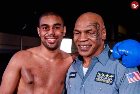 عکس پسر مایک تایسون پس از شکستش در برابر جیک پاول به پدرم افتخار