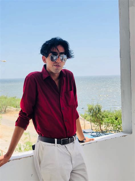 About Zeeshan Ali Medium