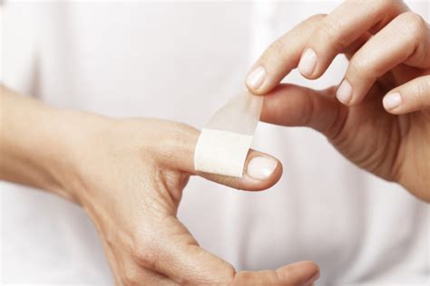 What Are Scabs And Why Shouldnt You Pick At Them Scarfade