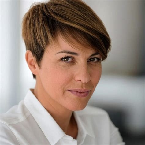 Corte Pixie Com Franja 38 Kioshi Sako