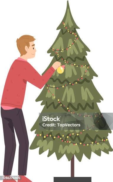 크리스마스 트리를 장식하는 젊은 남자 휴일 축하를 준비하는 사람 메리 크리스마스와 새해 만화 스타일 벡터 일러스트레이션 겨울에 대한 스톡 벡터 아트 및 기타 이미지 Istock