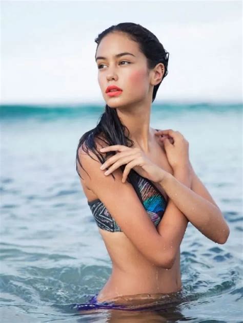 50 Courtney Eaton Bikini Pictures Hot And Sexy Livinlavidalowcarb