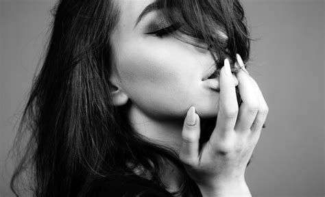 Premium Photo Sensual Woman Portrait Sexually Explicit Sexy Fashion Women Portrait Beautiful