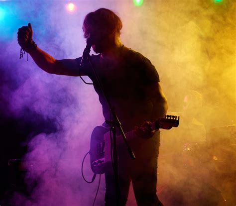 L Pro Portable Line Array System With Sub Powered Bass Module Bose