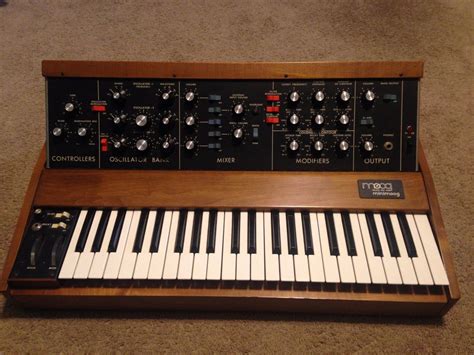 MATRIXSYNTH Original Moog Minimoog Model D Synthesizer Serial No