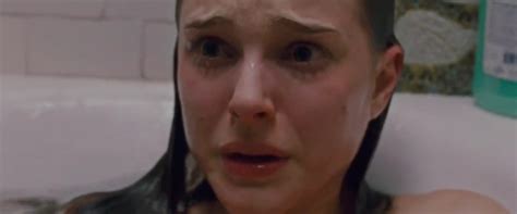 Escalofriantes Escenas De Baños De Burbujas En Películas De Terror
