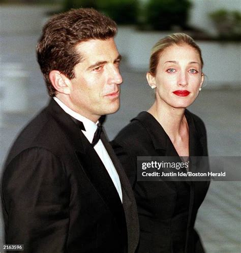 1255 Carolyn Bessette Photos And High Res Pictures Getty Images