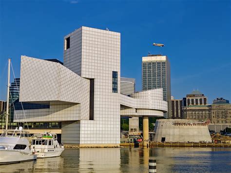 Cleveland Downtown Rock And Roll Hall Of Fame Expansion Northeast