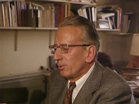 Avant La Grève Du Figaro Réactions Au Rachat Du Journal Par Robert