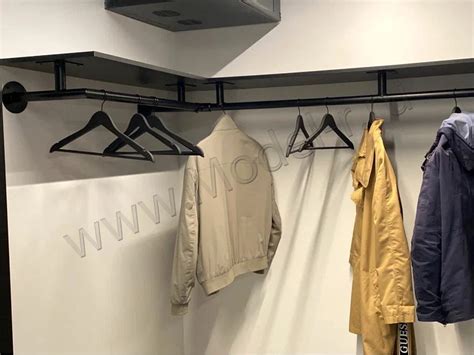 Штанга для одежды