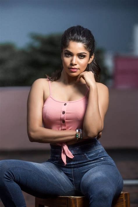 Divya Bharathi Rhottamilcelebs Divya Bharathi Rhottamilcelebs