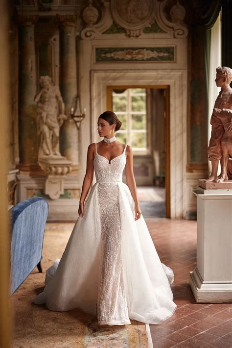 Karaliene Lorraine Tyne Bridal