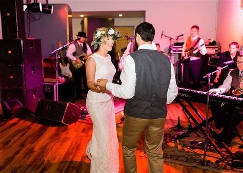 Kandyce And Jimmy Photos By Annie Timmons Forest Hall At Chatham Mills