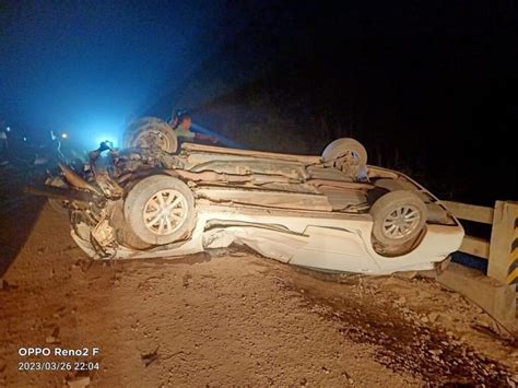 មន្ត្រីសាលាឃុំអង្កោល បើកឡាន ក្រឡាប់ បុកបង្កាន់ដៃស្ពាន ស្លាប់ Timely News Network