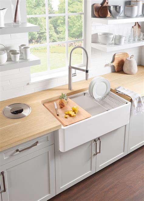 The Nostalgic Apron Front Sink Makes A Modern Comeback