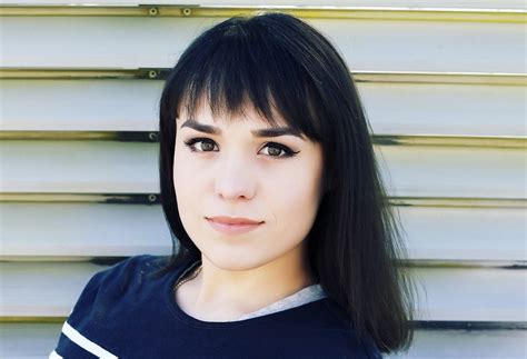 22 Flattering Wispy Bangs You Ll Be Seeing Everywhere In 2024 Hairdo Hairstyle