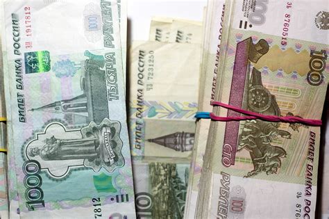 Russian Central Bank Hikes interest Rates by 3.5% to Stem Ruble's Decline