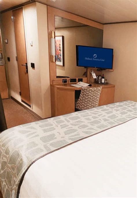 Noordam Cruise Ship Vista Class Holland America Line