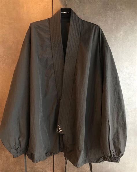 Ветровка Balenciaga BMS-71867 купить в Москве | Интернет-магазин Brends ...
