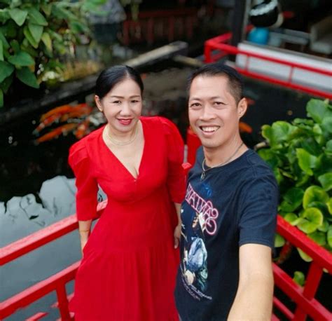 ตากะยาย ขายทุกอย่าง