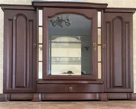 Вітрина сервант дубовий 8 000 грн Меблі для вітальні Одеса на Olx