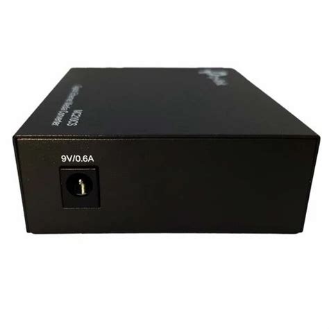 Mc Cs Gigabit Single Mode Media Converter For Networking At Rs In Mumbai