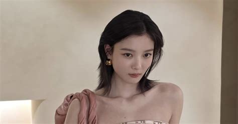 김유정 이렇게 예뻤나…스카프만 입고 섹시·시크 [n샷]