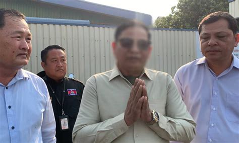 ឃាត់ខ្លួនសន្តិសុខរោងចក្រម្នាក់ ពាក់ព័ន្ធករណី យកលុយដាក់ខែពីអាជីវករលក់ដូរតាមដងផ្លូវ