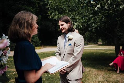 Claire Lawrence Celebrant In Nottinghamshire Wedding Celebrants Uk